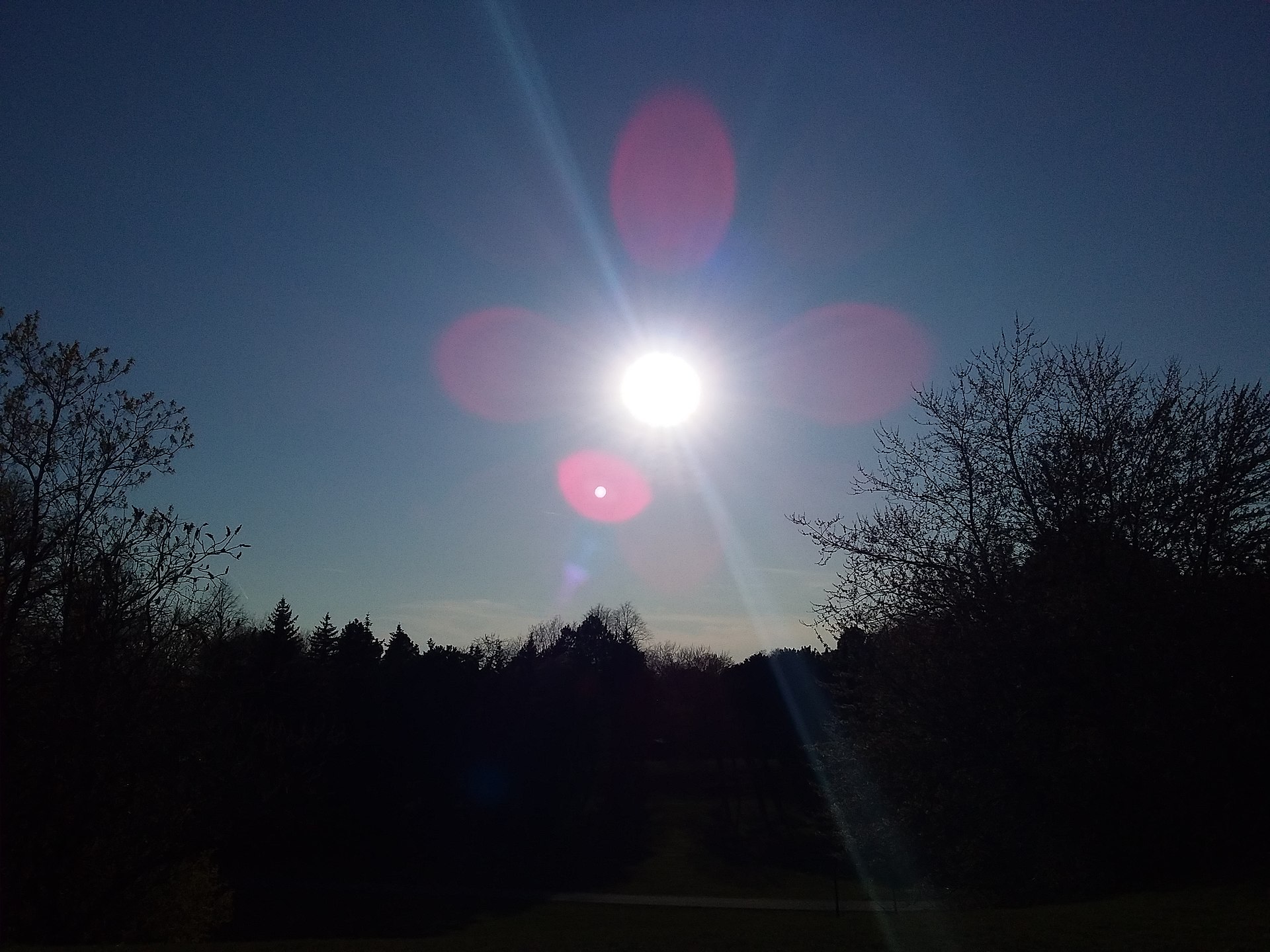 Lens flares - UFOs Wiki